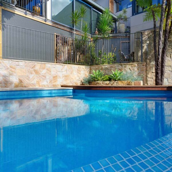 Lower North Shore Pool Design | Modern Curved Pool Design - Castlecrag ...
