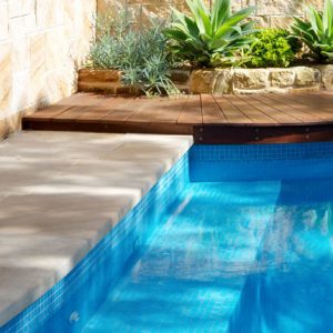 Curved Pool